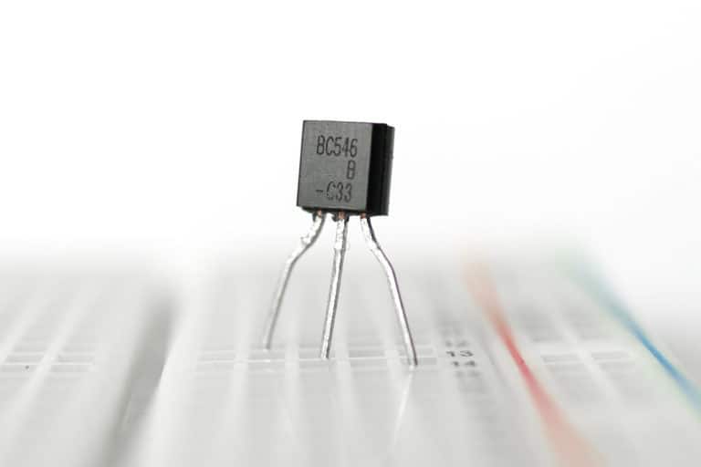 How Transistors Work (BJT and MOSFET) - The Simple Explanation