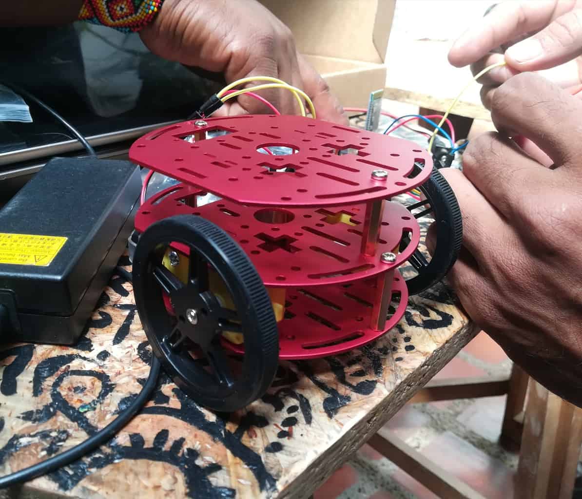 Club de Arduino – Week 3: H-bridge and the Bluetooth