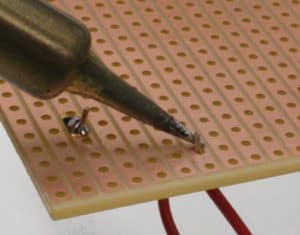 How To Solder – A Simple Guide For Beginners and Hobbyists