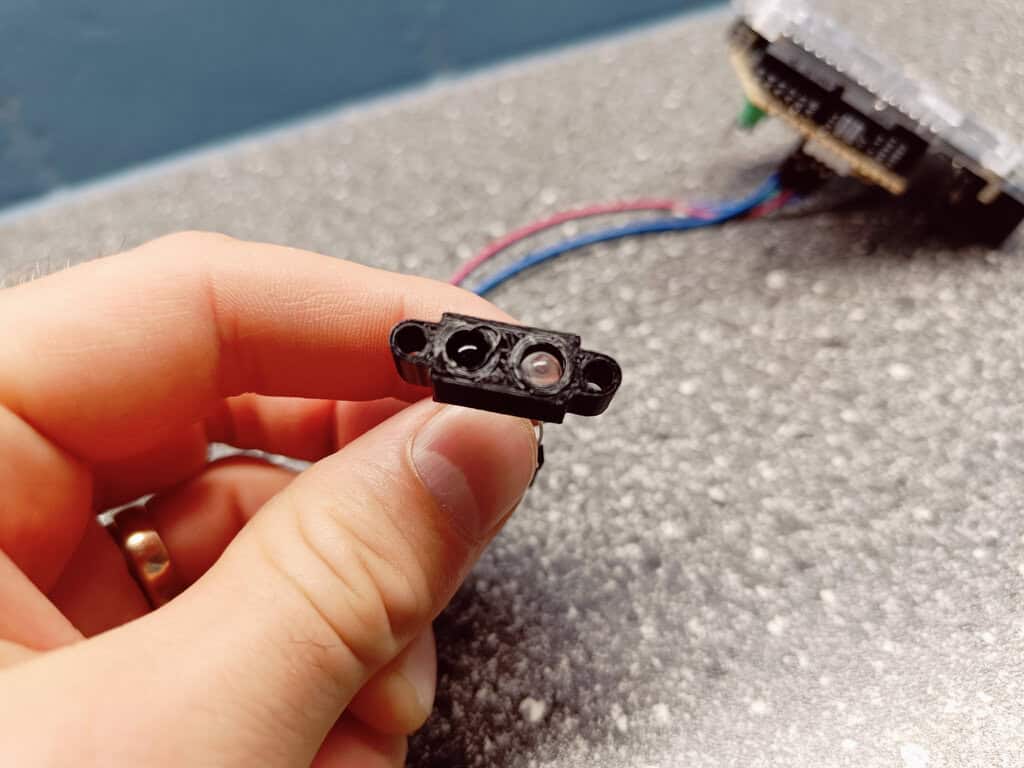 Touchless Kitchen Lighting with Arduino and Phototransistor